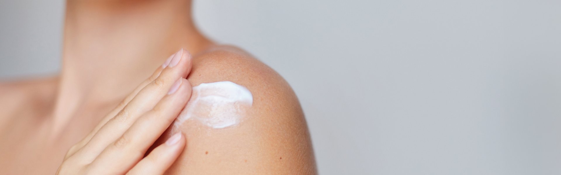 Lotion Wax in Skincare: Benefits, Types, and How It Works - SER Wax ...